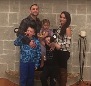 Renee Edgar: MMA Fighter Frankie Edgar's Wife (bio, Wiki, Photos)