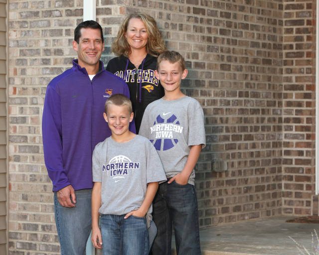 Dawn Jacobson UNI Ben Jacobson's Wife (Bio, Wiki)