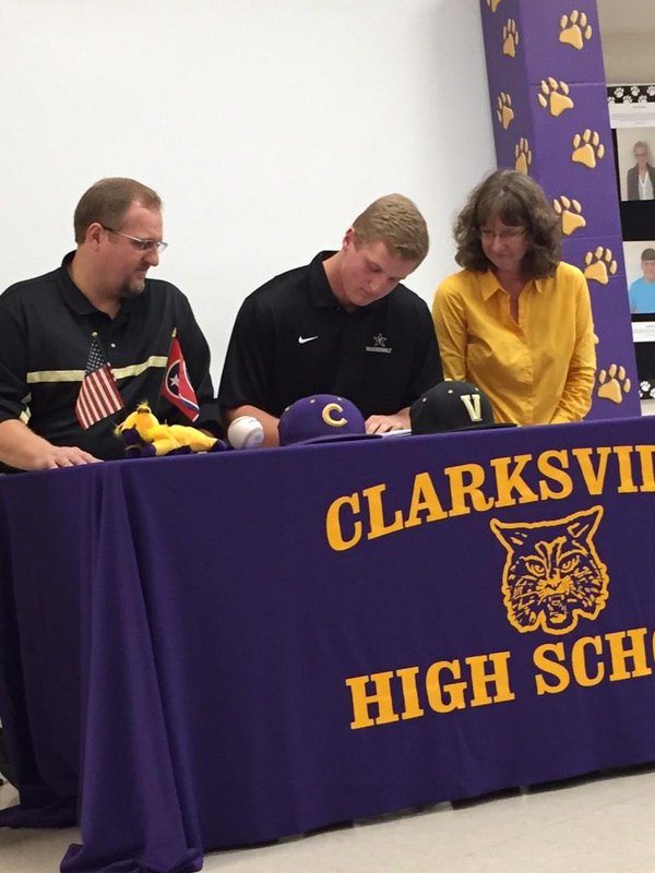 Susan Everett Pitcher Donny Everett's Mother (Bio, Wiki)