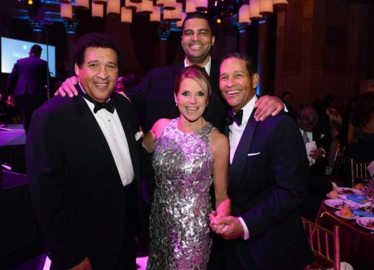 Sportscasters Greg Gumbel Wife Marcy Gumbel (Bio)