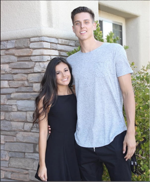 Angelica Payne Gonzaga Zack Collins' Girlfriend (Bio, Wiki)