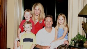 Carol StoopsTen Facts about Bob Stops' Wife (Bio, Wiki)