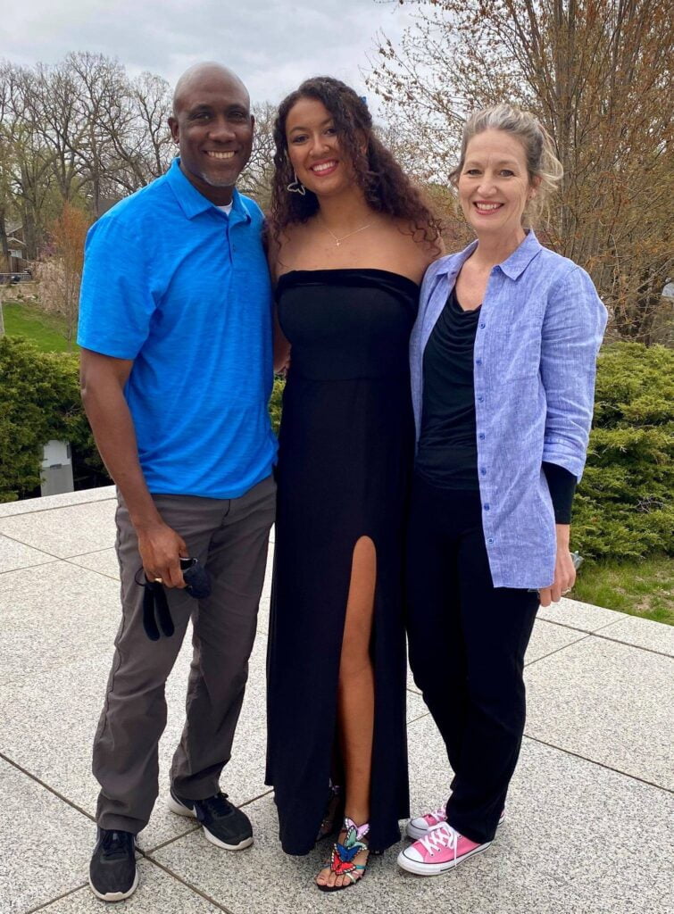 Meet Allen Lazard Girlfriend Kourtney Camy (Bio, Wiki)