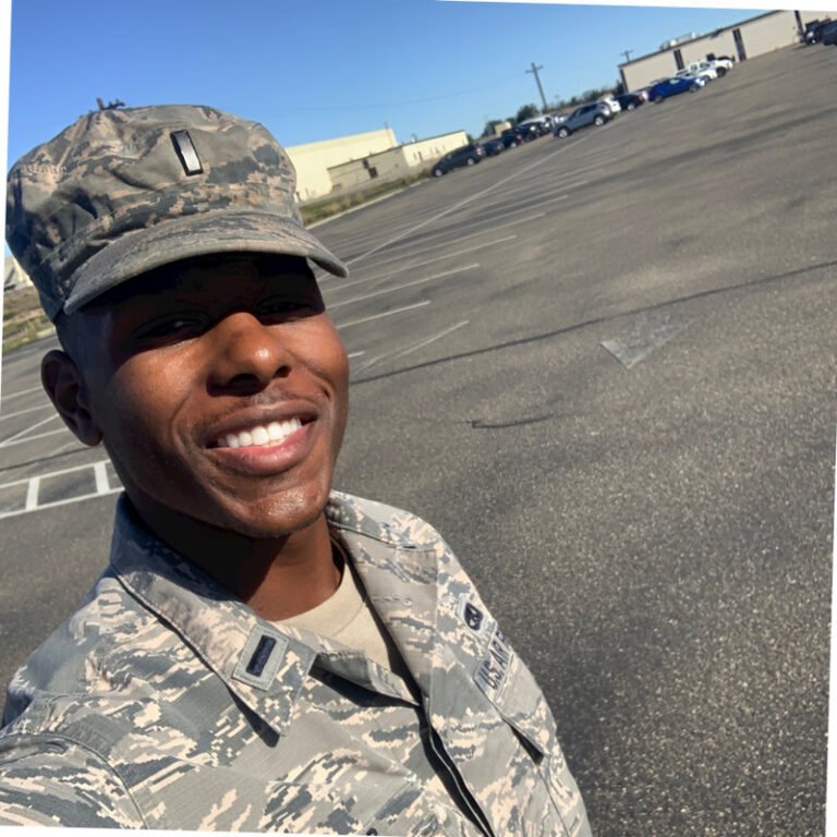 Meet Aaron Jones' Girlfriend Crystal Molina (Bio, Wiki)