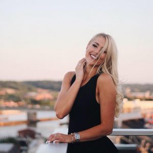 Meet Trey Mancini's Girlfriend Sara Perlman (Bio, Wiki)