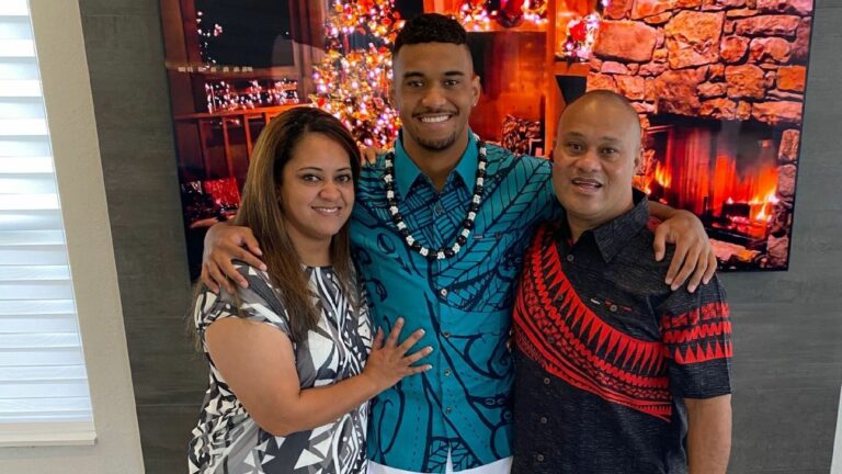 Tua Tagovailoa Wife Annah Gore (Bio, Wiki, Photos)