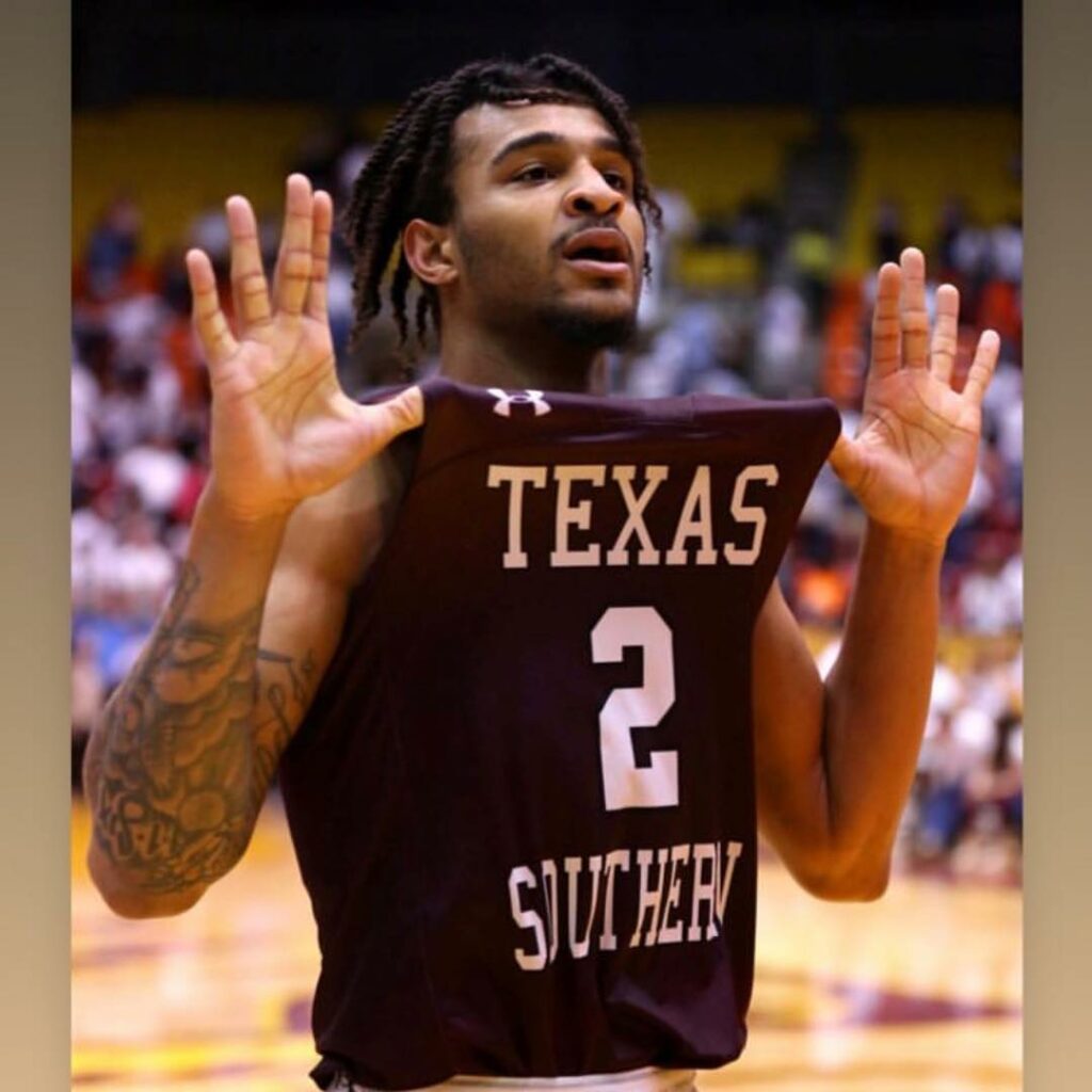 Coach Rodney Terry Girlfriend Vielka Rivers (Bio, Photos)