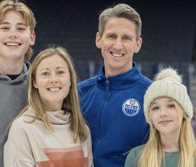 Connor Hellebuyck's Girlfriend Andrea Fanciullo (Bio, Wiki)